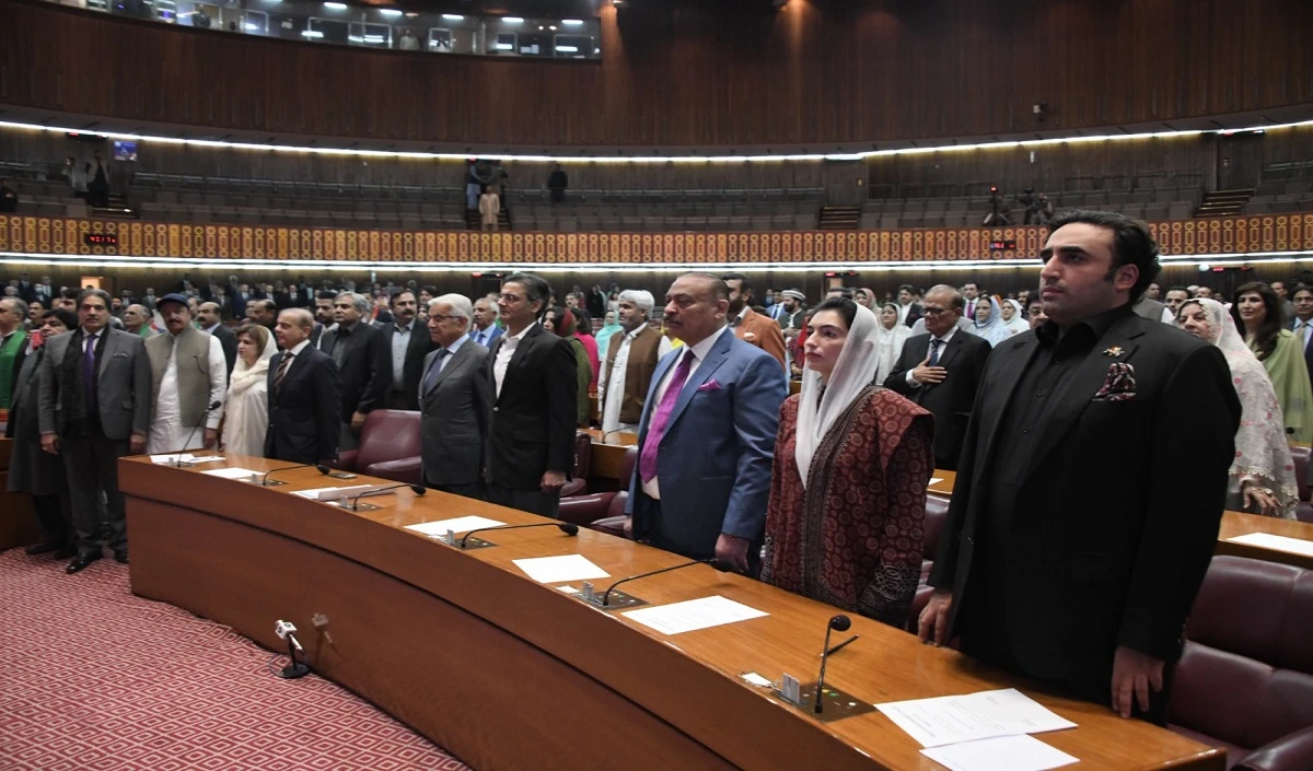 पाकिस्तान की National Assembly और प्रांतीय असेंबली की 21 सीट पर उपचुनाव ...