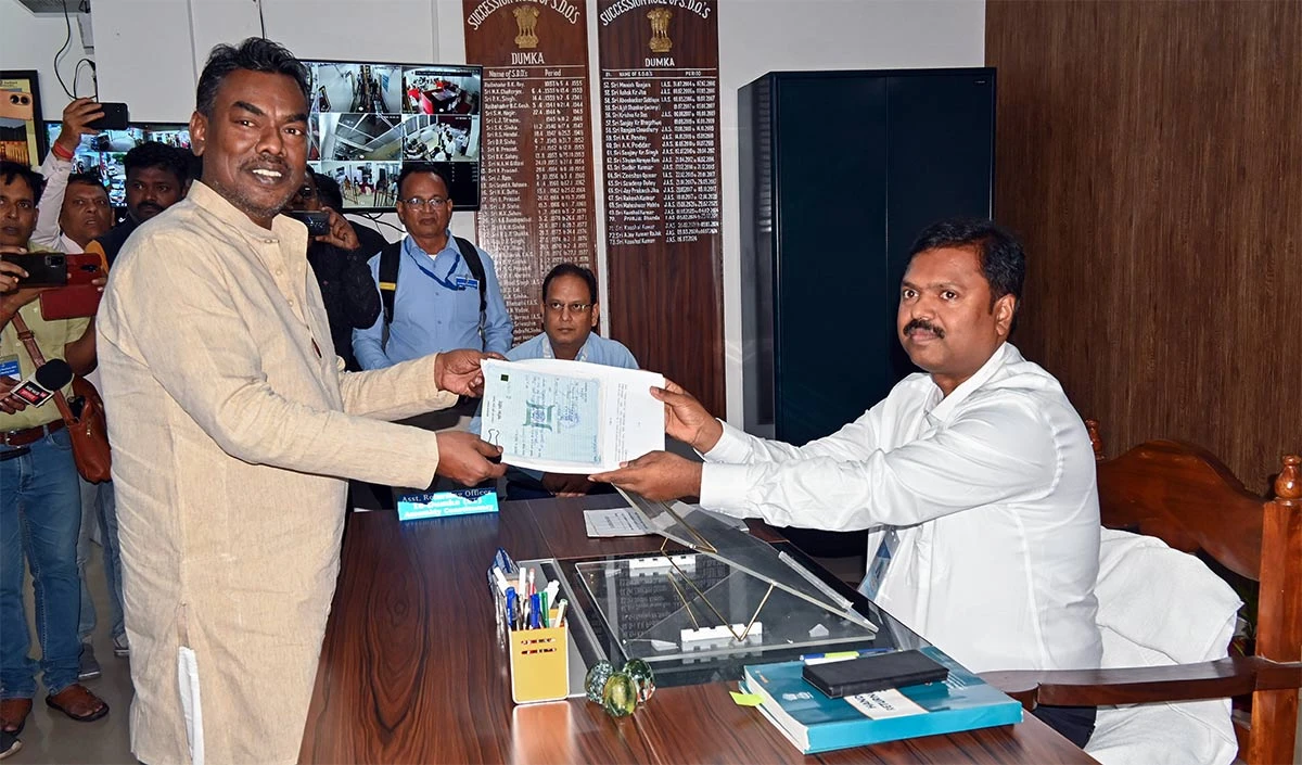 Dumka Assembly Election: दुमका में बसंत सोरेन और सुनील सोरेन के बीच ...