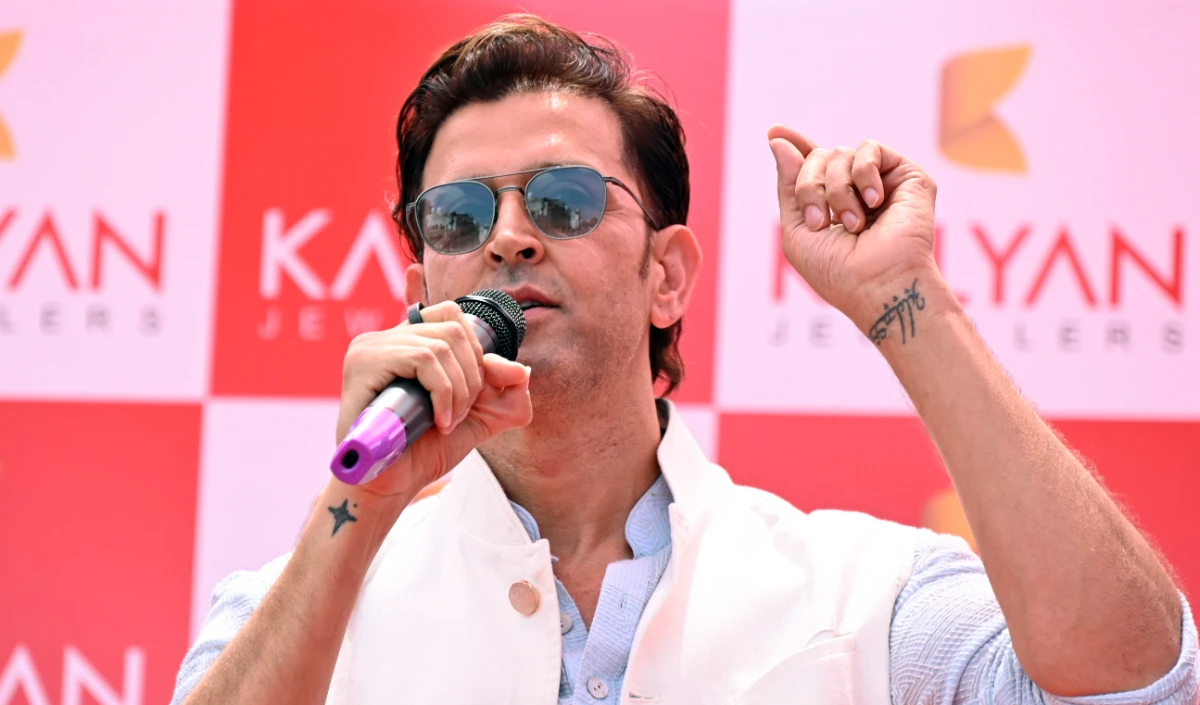 Hrithik Roshan Dallas show | ऋतिक रोशन से मिलने के लिए फैन ने खर्च किए ...